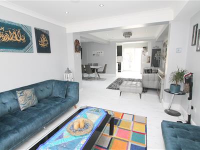 Matlock Crescent, Cheam, Sutton, SM3 Guide price £625,000 Under Offer